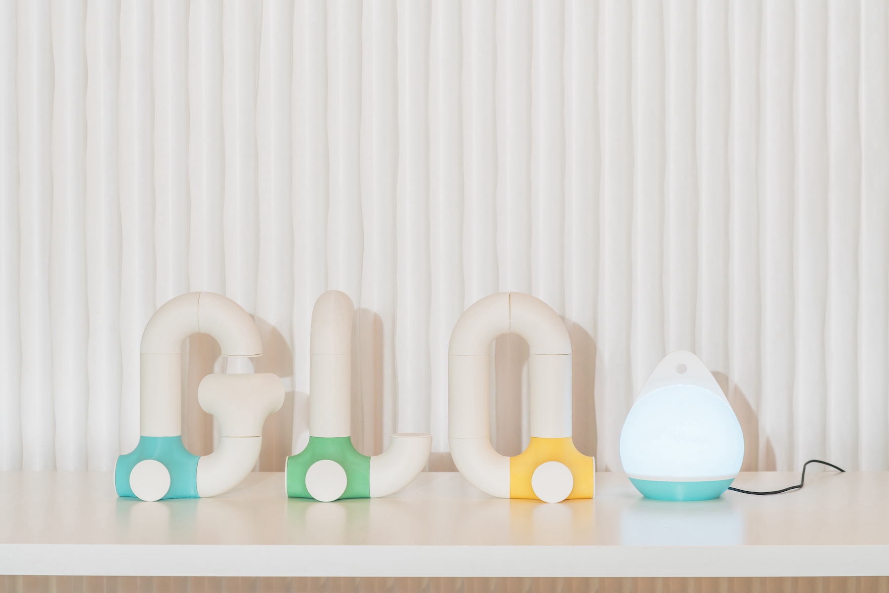 GLOwanus–Using Light To Influence Water Quality